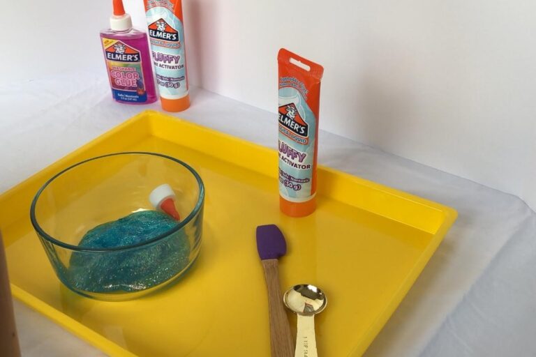 How To Make This Fun Blue Glitter Fluffy Slime From Elmer's Glue - Mom ...